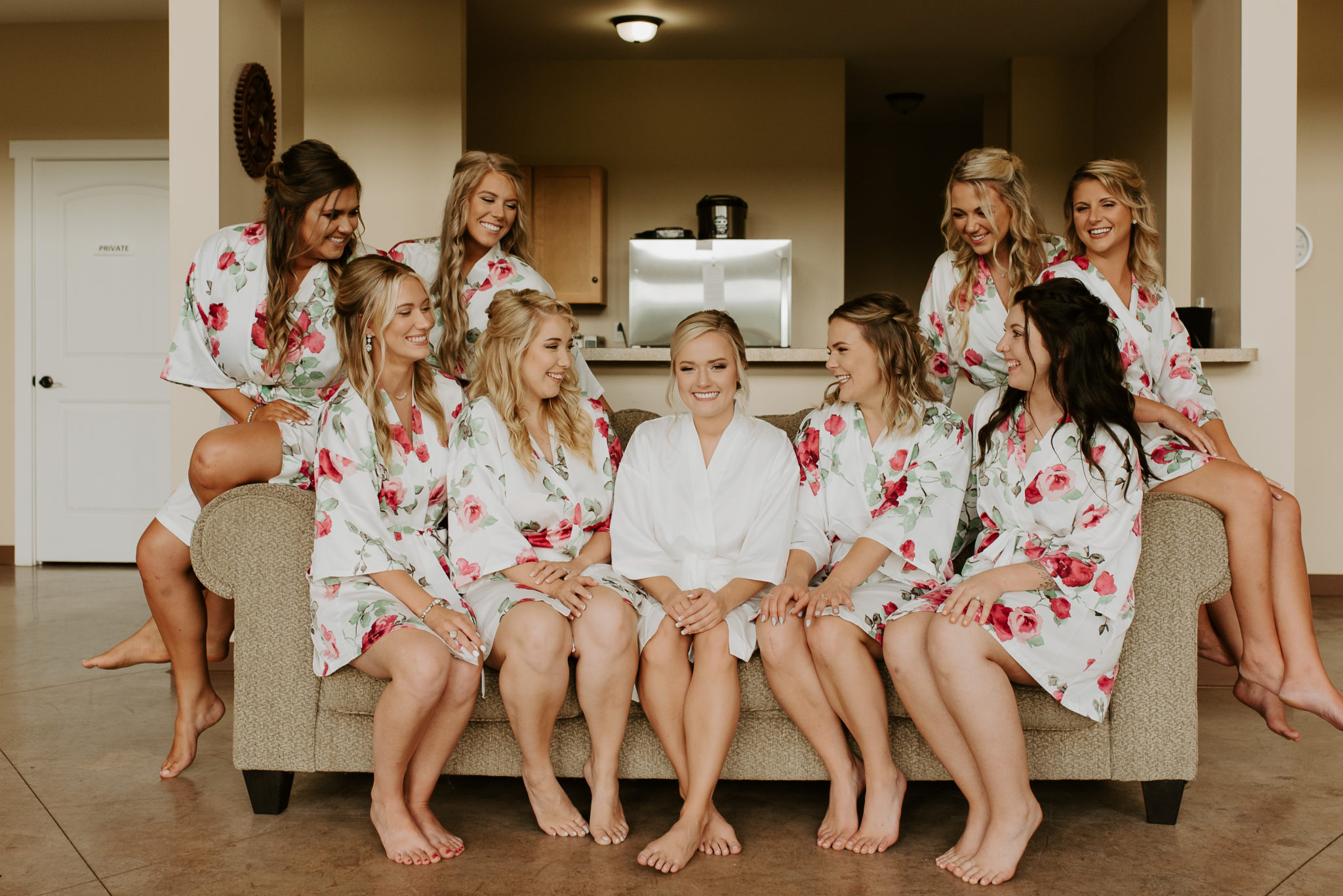 Getting Ready on your Wedding Day: Advice for the Bride-to-Be